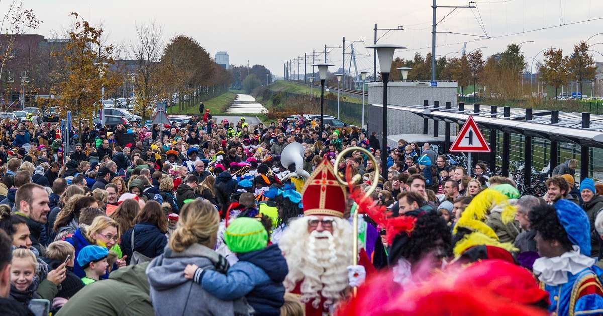 Sint brengt bezoek aan Zwolse wijk Stadshagen - 1Zwolle