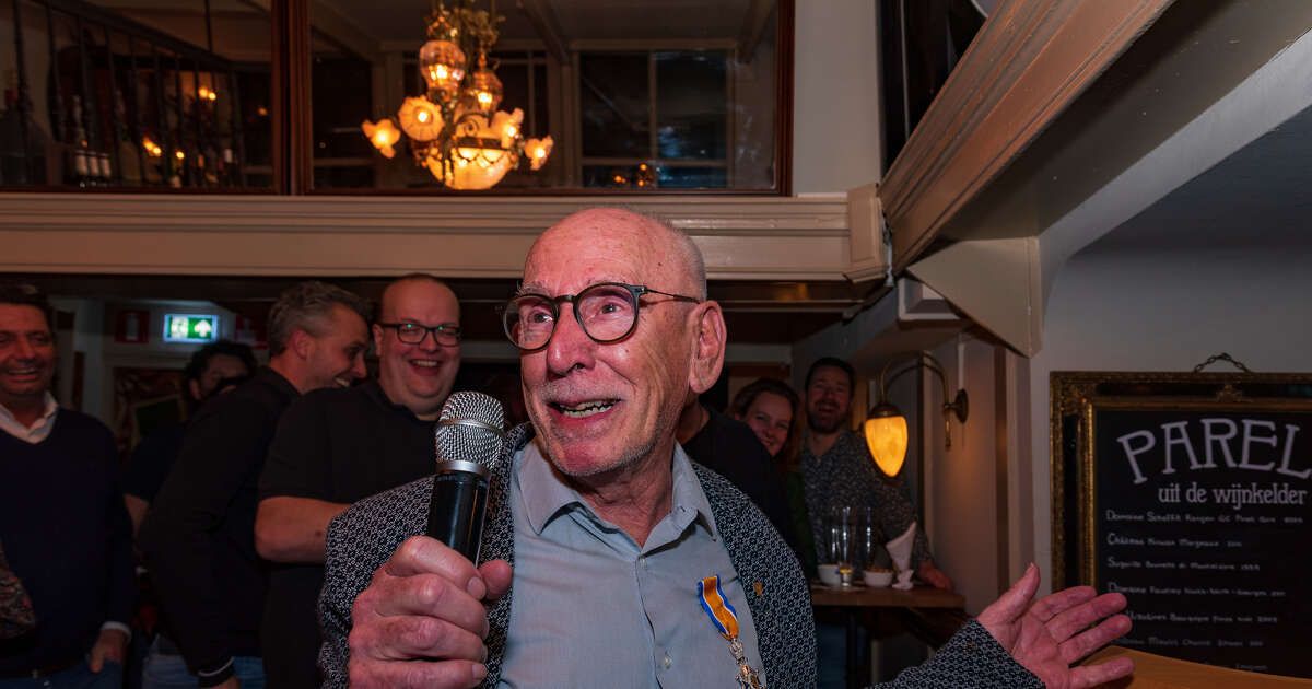 Theo Runhaar ontvangt koninklijke onderscheiding - 1Zwolle